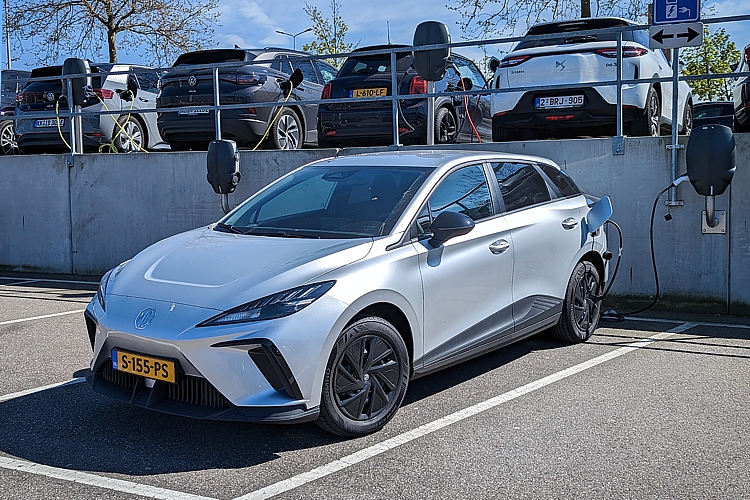 MG4 Electric von MG | Praxis-Elektroauto.de